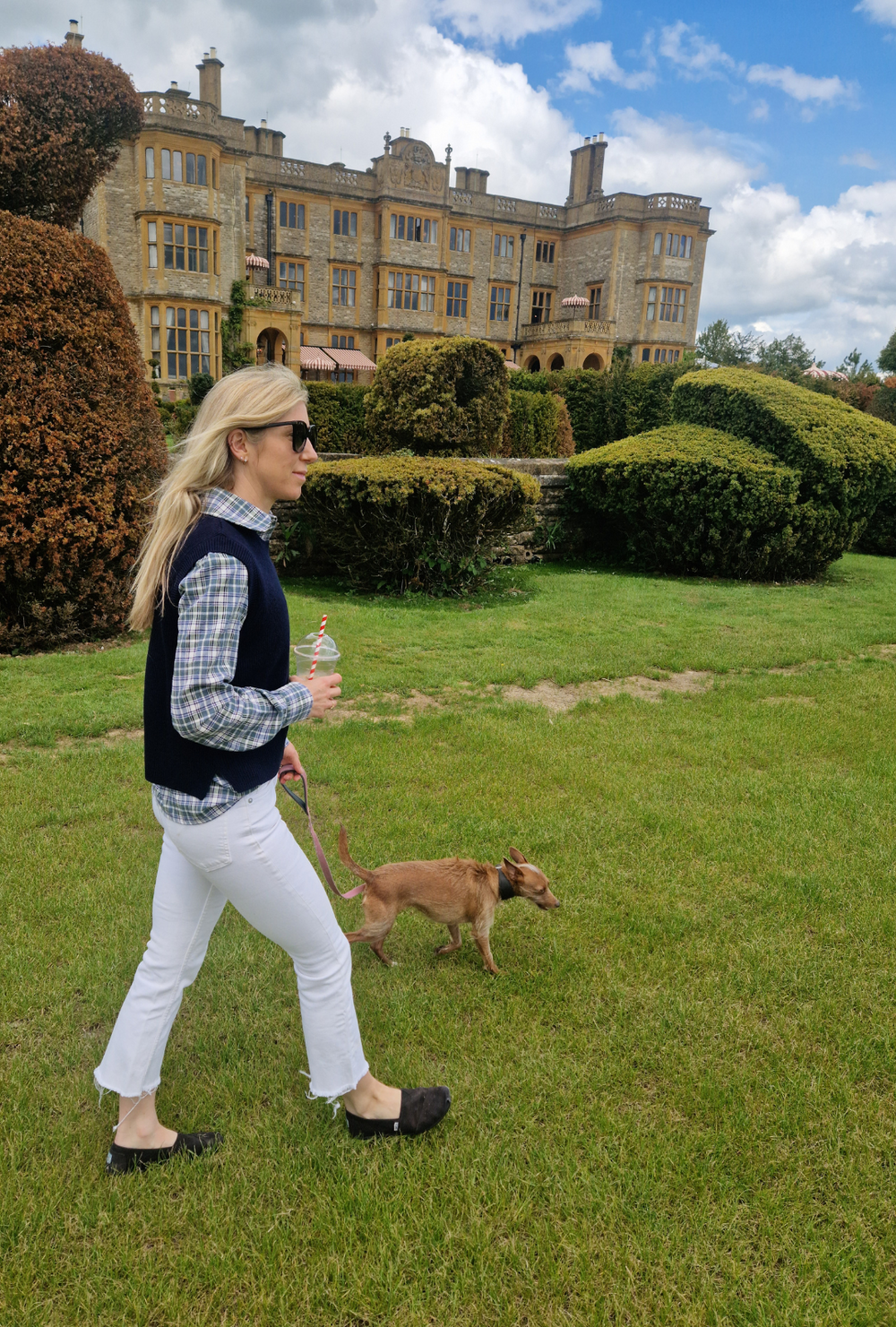 A Moment Of Calm With Lis Roscoe – TROY London